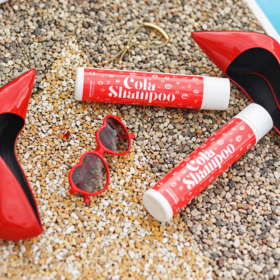 Cola Shampoo – Larisa Costea