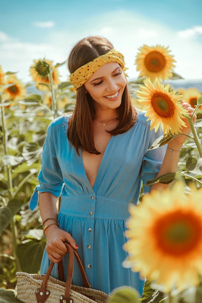 Tuscany Sunflower Field – Larisa Costea