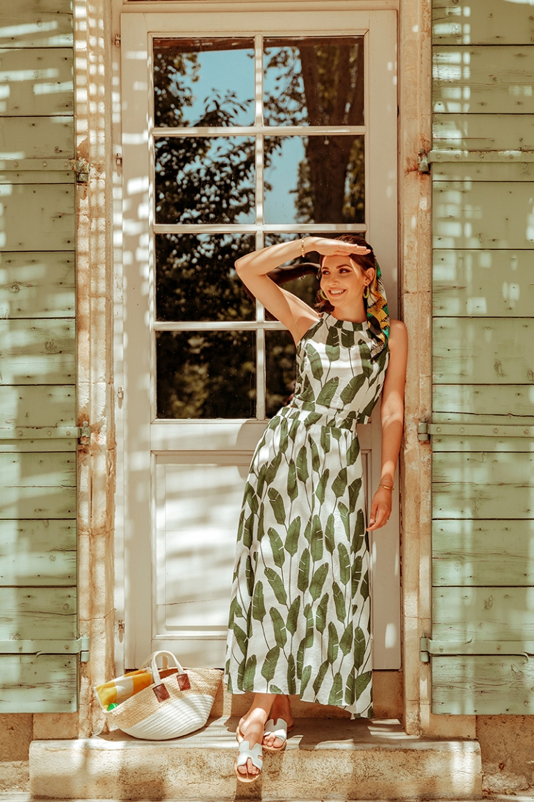 Picnic in the fields – Larisa Costea