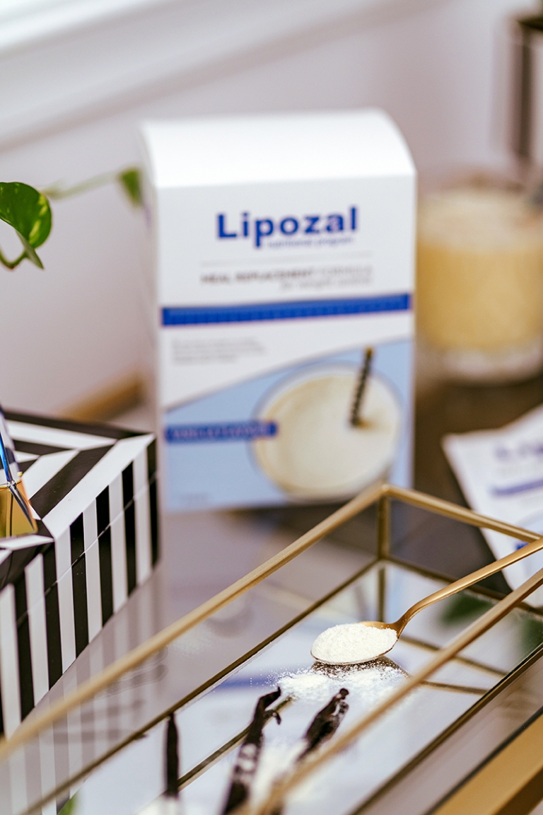Lipozal – Larisa Costea